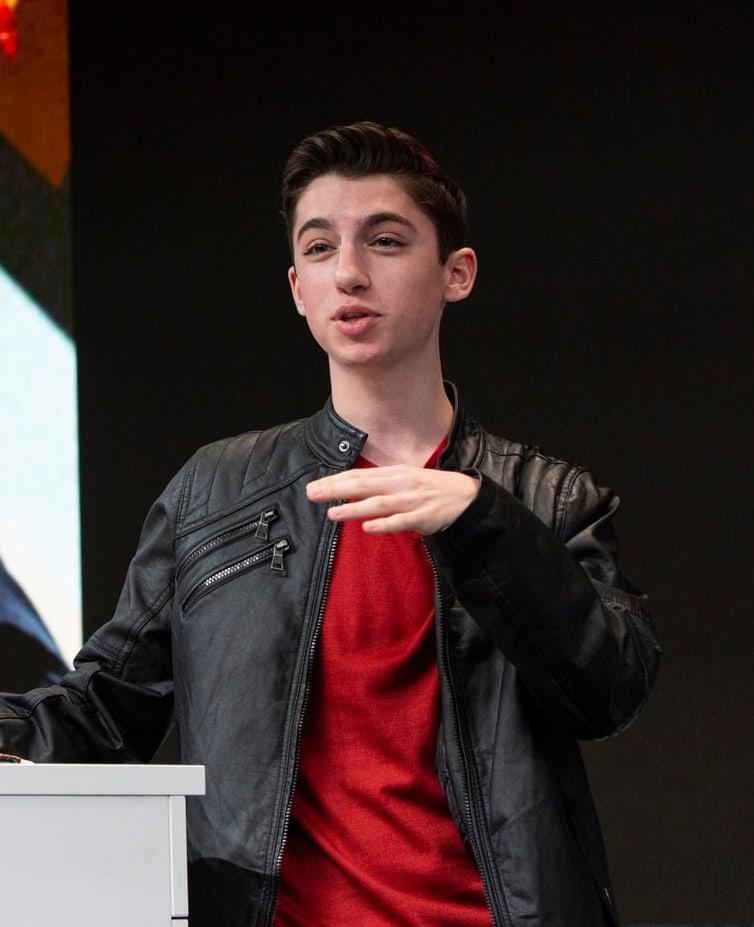 Frases de Eitan Bernath | Citações e frases famosas