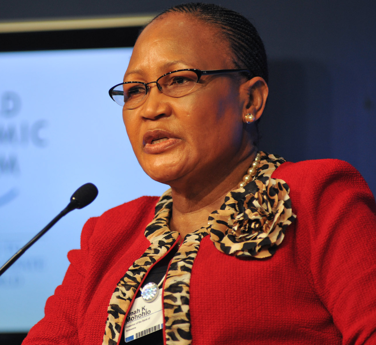 Frases de Linah Mohohlo (5 citações) | Citações e frases famosas